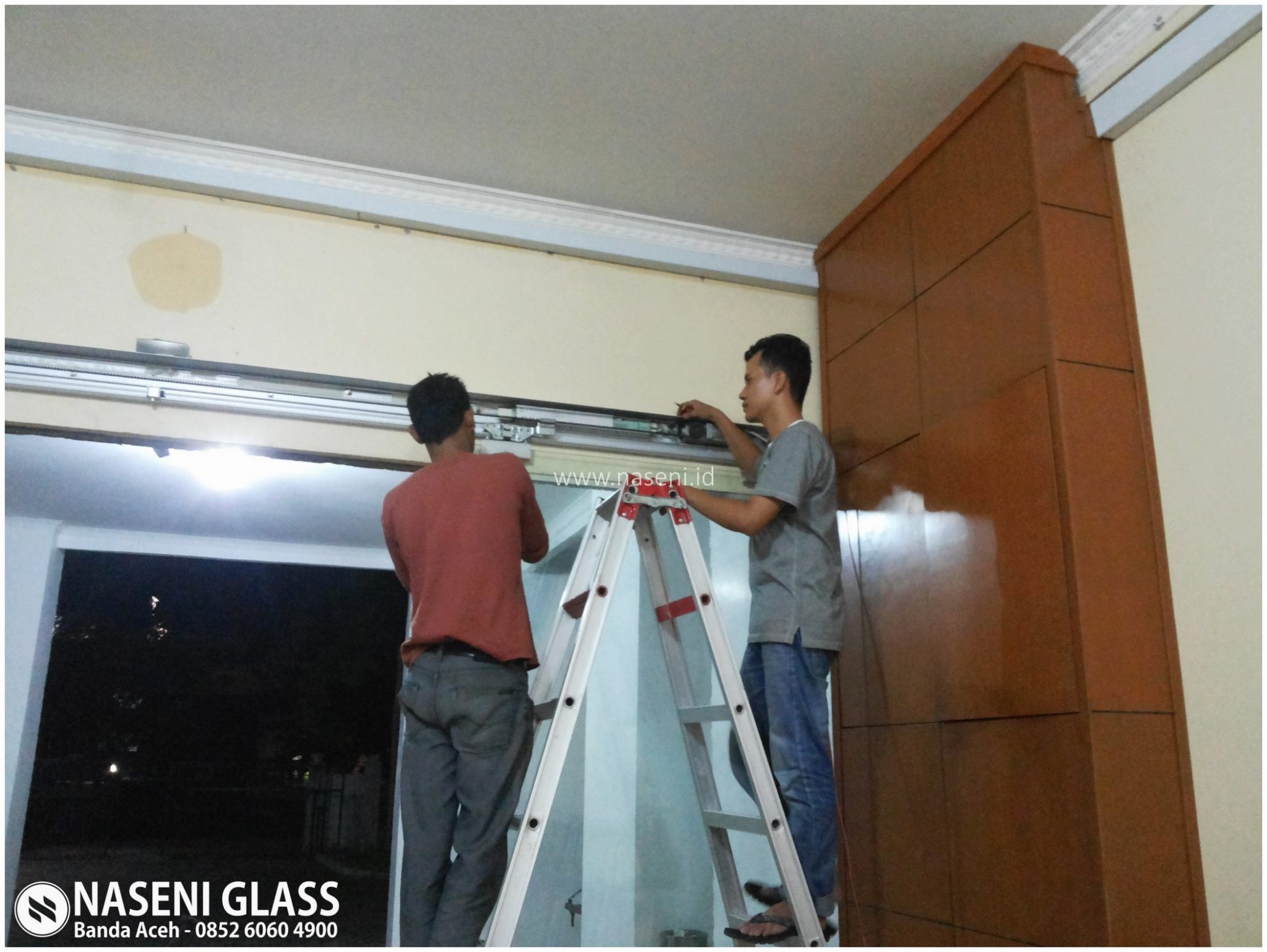 Pemasangan Pintu Sensor Kantor Dinas Pertambangan Banda Aceh